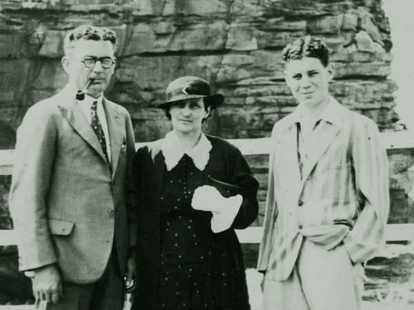 The Dan Murphy's History - A Real Story of Daniel Francis Murphy